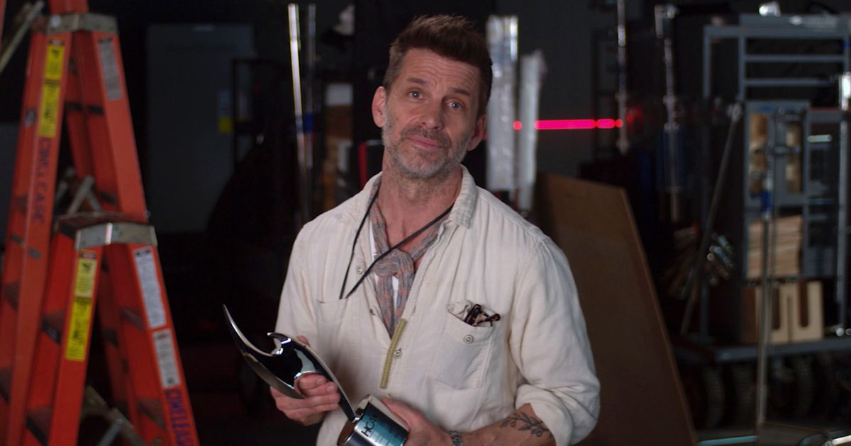 Zack Snyder Explains Justice League’s First Cow Connection